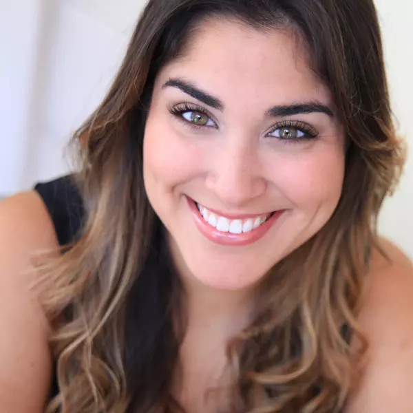 Michelle Fay | Free Internet Radio | TuneIn