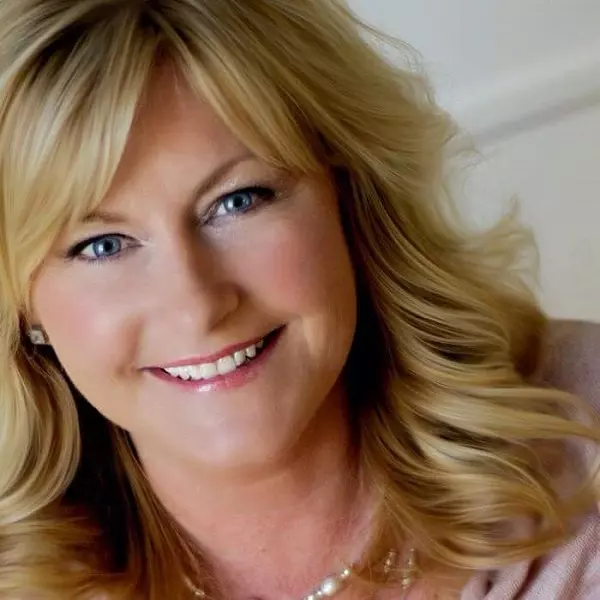 Heather Burnside | Free Internet Radio | TuneIn