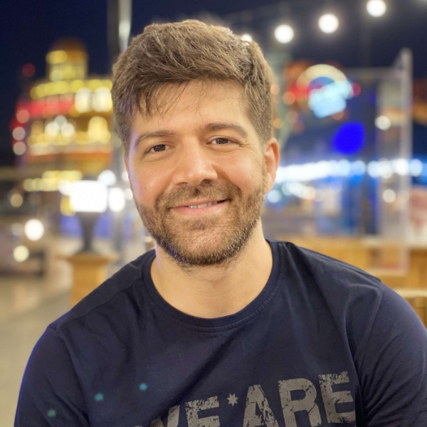 Rawan Bin Hussein with Khaled Ghanem | Listen to Podcasts On Demand ...