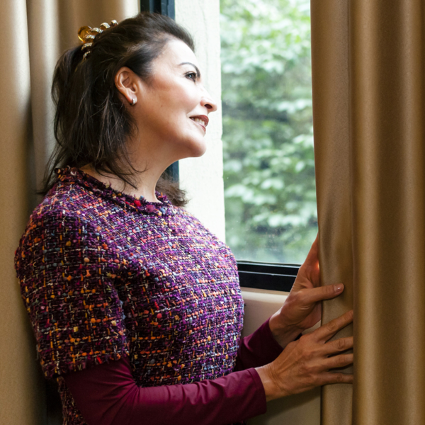 Un rayito de luz con la Dra. Isabel Abreu de Ferri | Listen to Podcasts ...