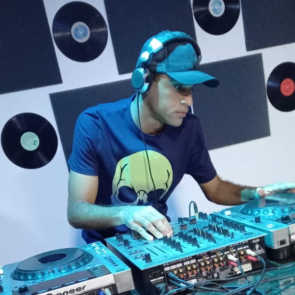 DJ TON NAGLE | Listen to Podcasts On Demand Free | TuneIn