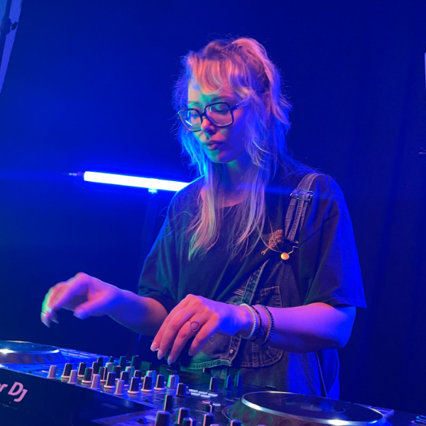 Sacha Gabriel | Listen to Podcasts On Demand Free | TuneIn