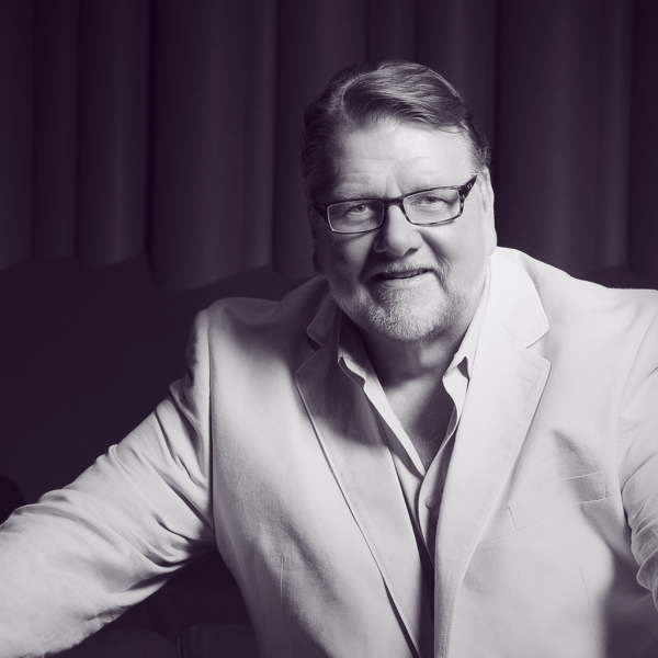 Backstage with Ben Heppner | Free Internet Radio | TuneIn